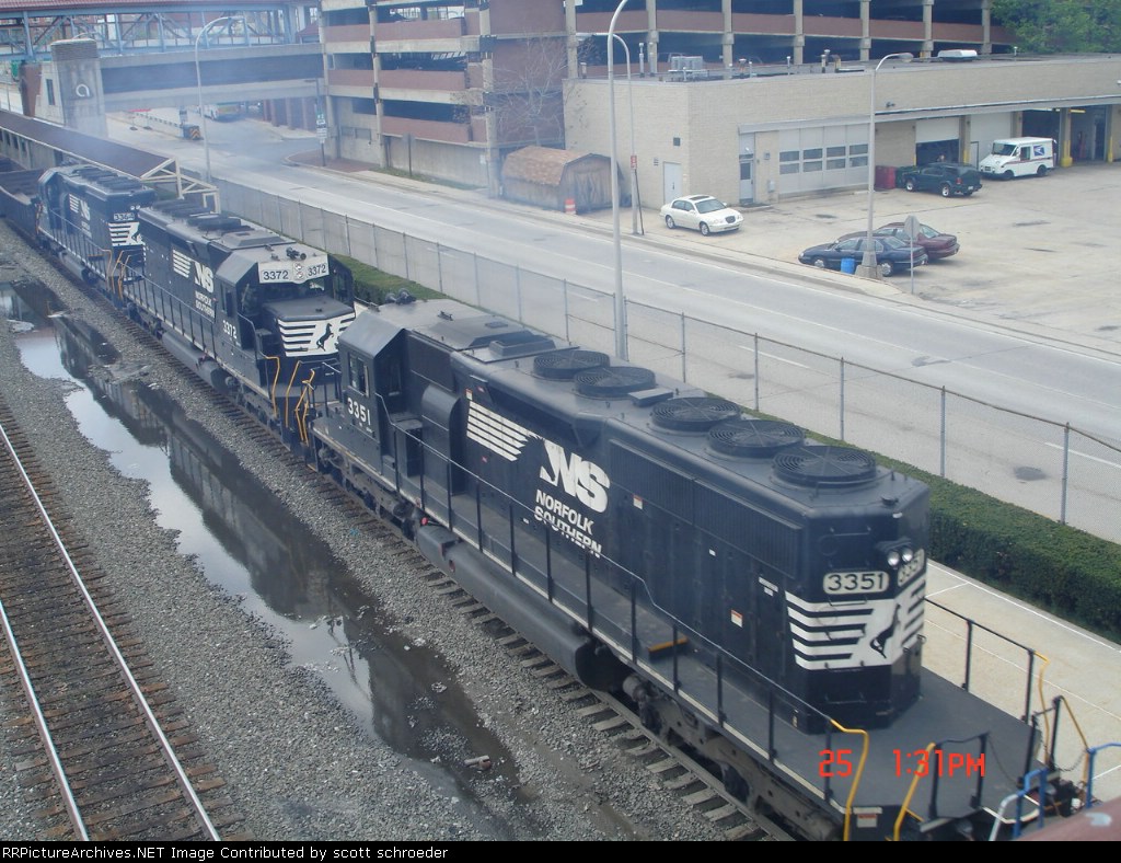NS 3364, NS 3372 & NS 3351 push a steel slab Gondola Train WB